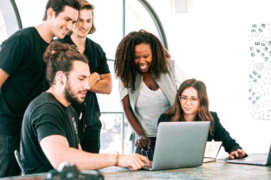 The Essential Roles of Business Consulting